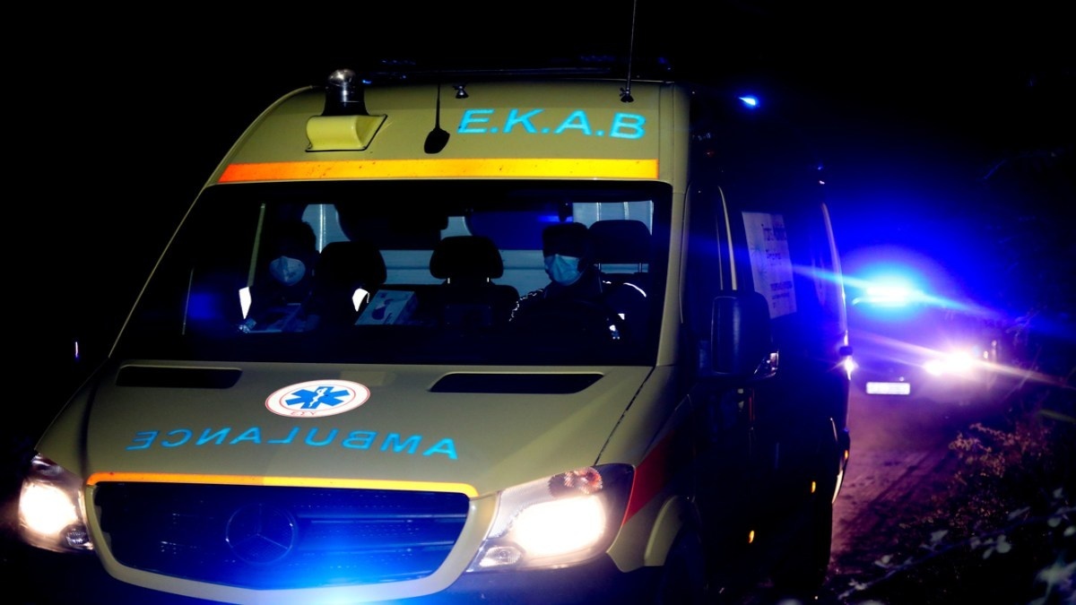 ΕΚΤΑΚΤΟ ΤΩΡΑ: ΘΑΝΑΤΗΦΟΡΟ ΤΡΟΧΑΙΟ ΣΤΗ ΛΕΩΦΟΡΟ ΛΑΥΡΙΟΥ - Reporter Online