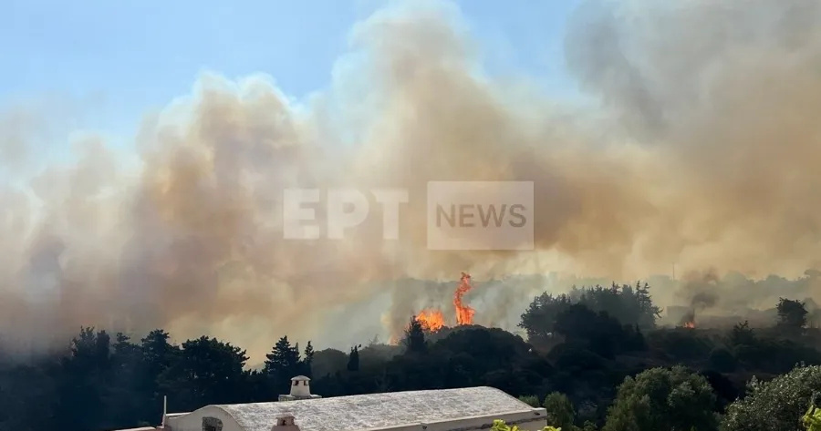 MΕΓΑΛΗ ΦΩΤΙΑ ΤΩΡΑ ΣΕ ΠΑΝΕΜΟΡΦΟ ΝΗΣΙ ΤΗΣ ΧΩΡΑ ΜΑΣ – ΚΑΙΓΕΤΑΙ ΠΑPΘΕΝΟ ...