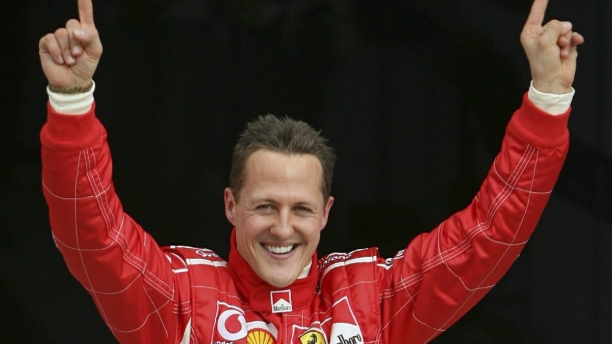 Έγινε το θαύμα για τον Μίκαελ Σουμάχερ: Σηκώθηκε μετά από 12 χρόνια ...
